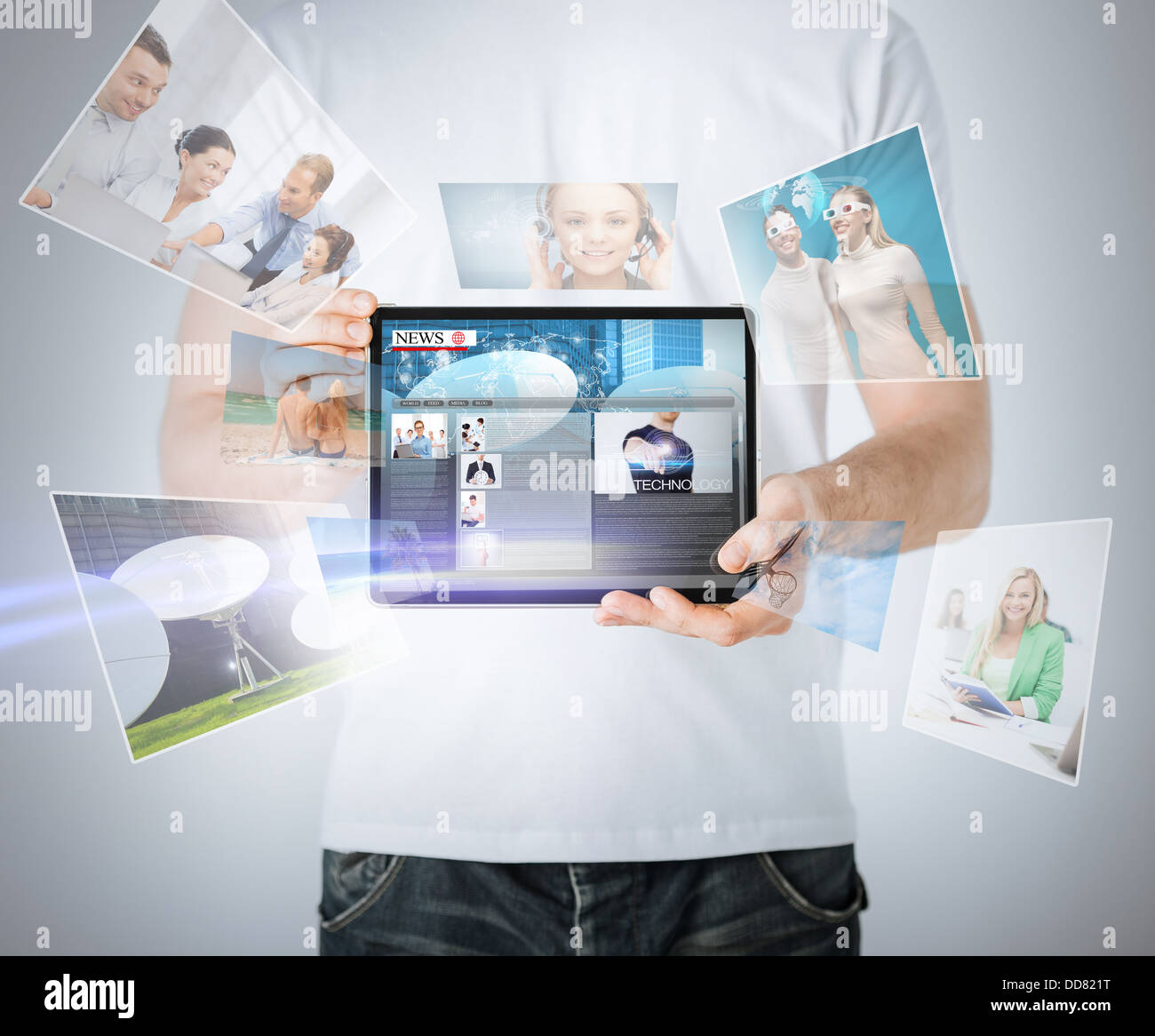 man showing tablet pc with news Stock Photo - Alamy