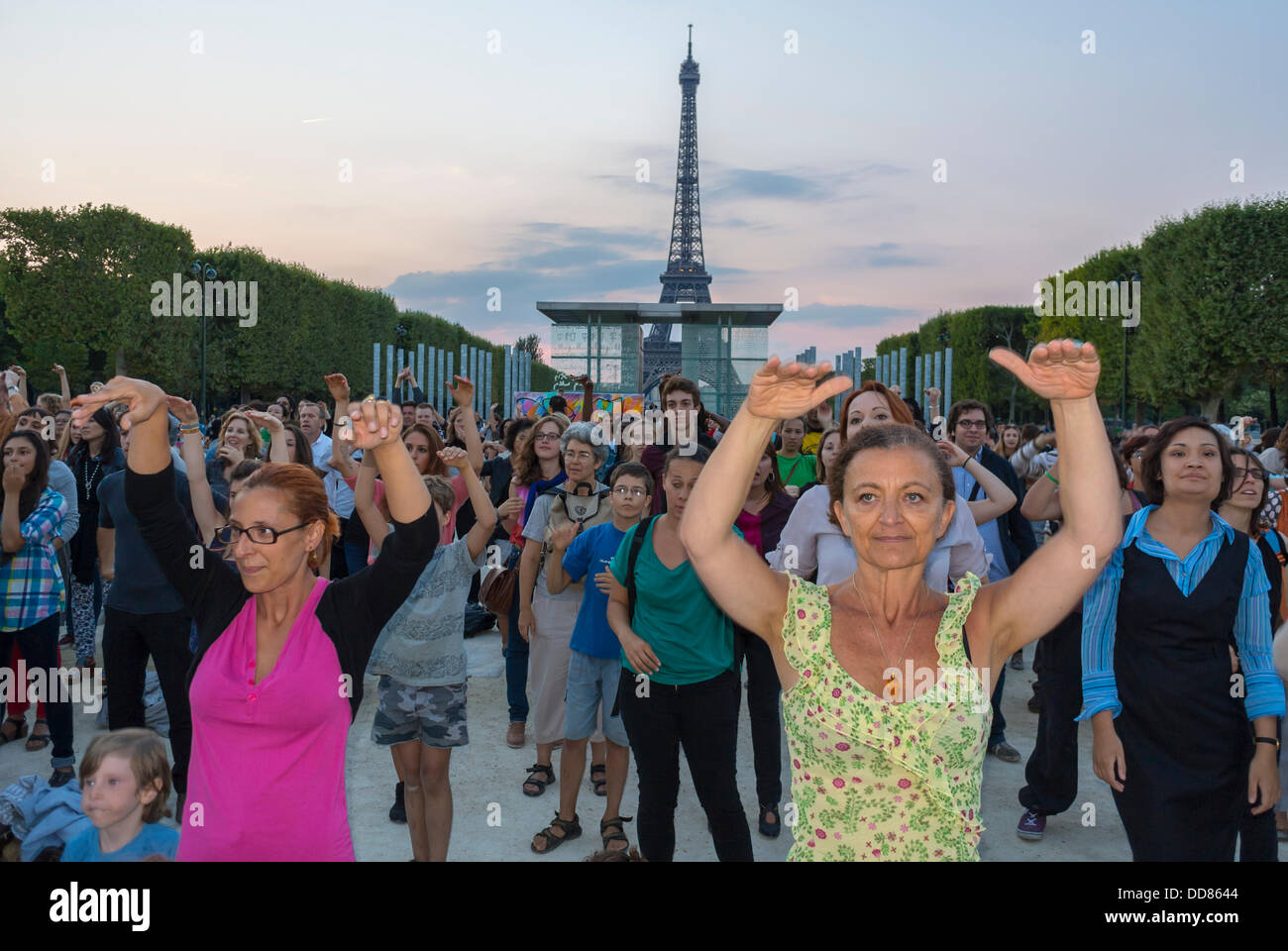 Paris, France, Large Crowd People from Front, dancing family france ...