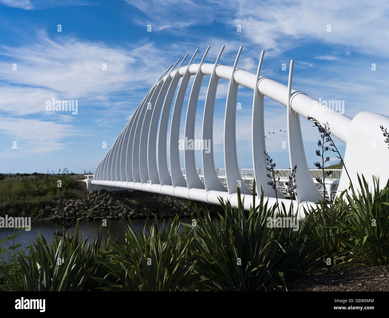 Rewa rewa bridge hi-res stock photography and images - Alamy