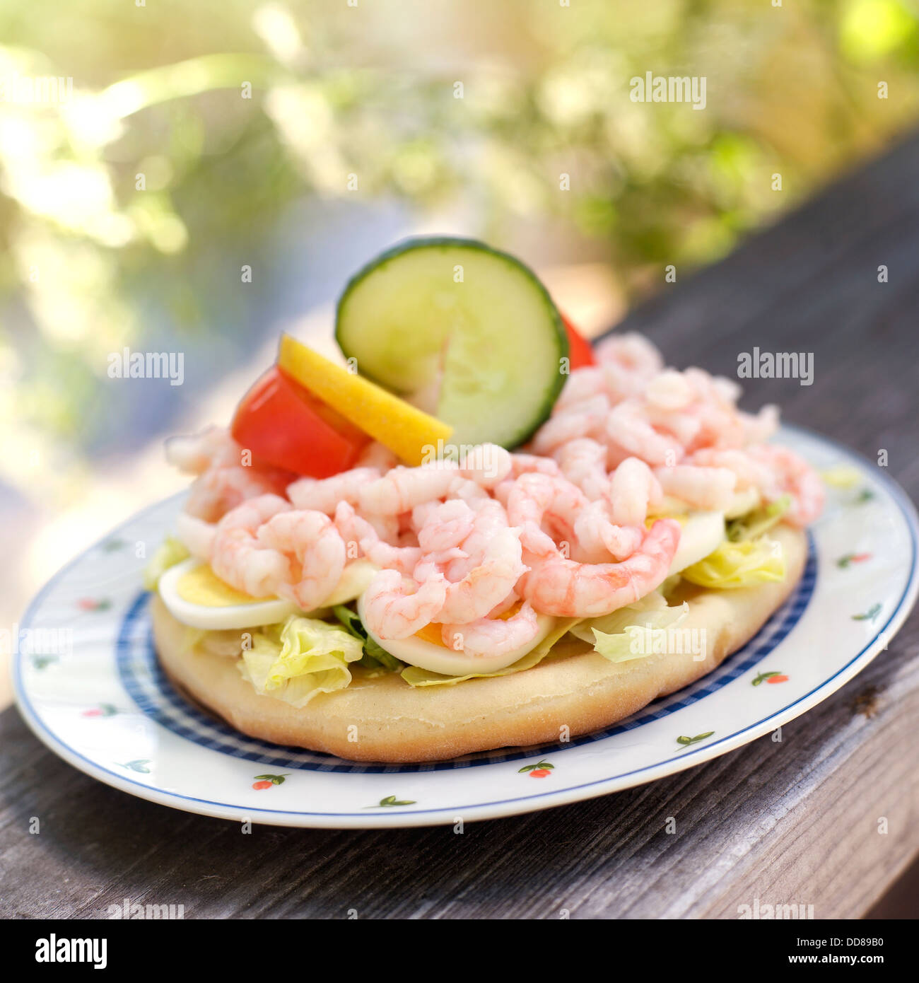 Prawn sandwich tomato cucumber hi-res stock photography and images - Alamy