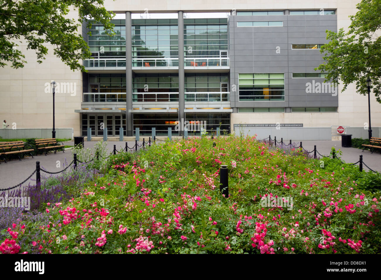 Office of emergency management hi-res stock photography and images - Alamy