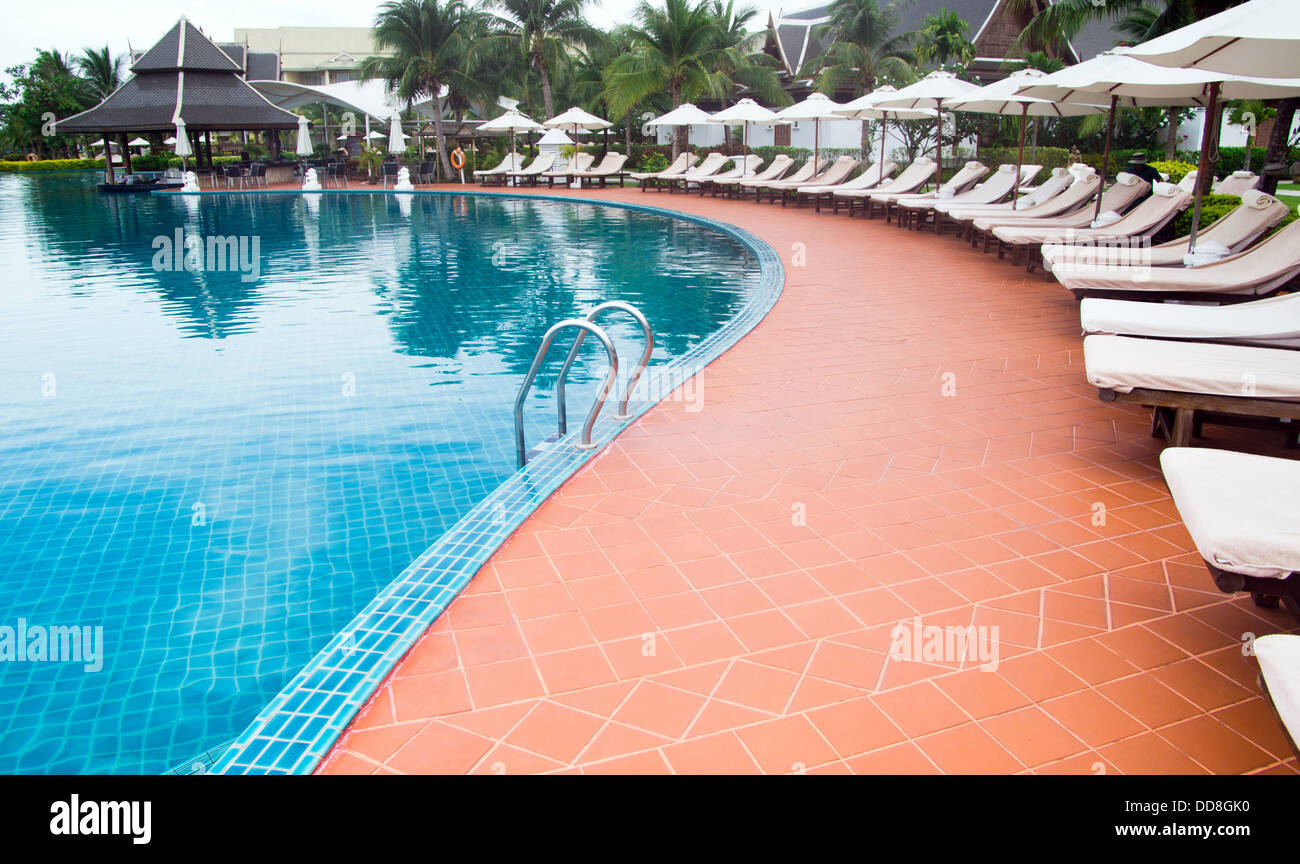 Tropical swimming pool Stock Photo - Alamy
