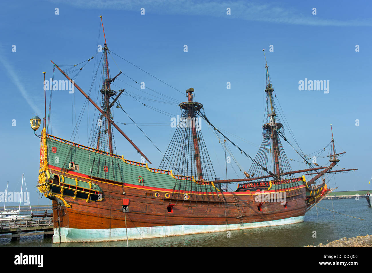 Galleon hi-res stock photography and images - Alamy