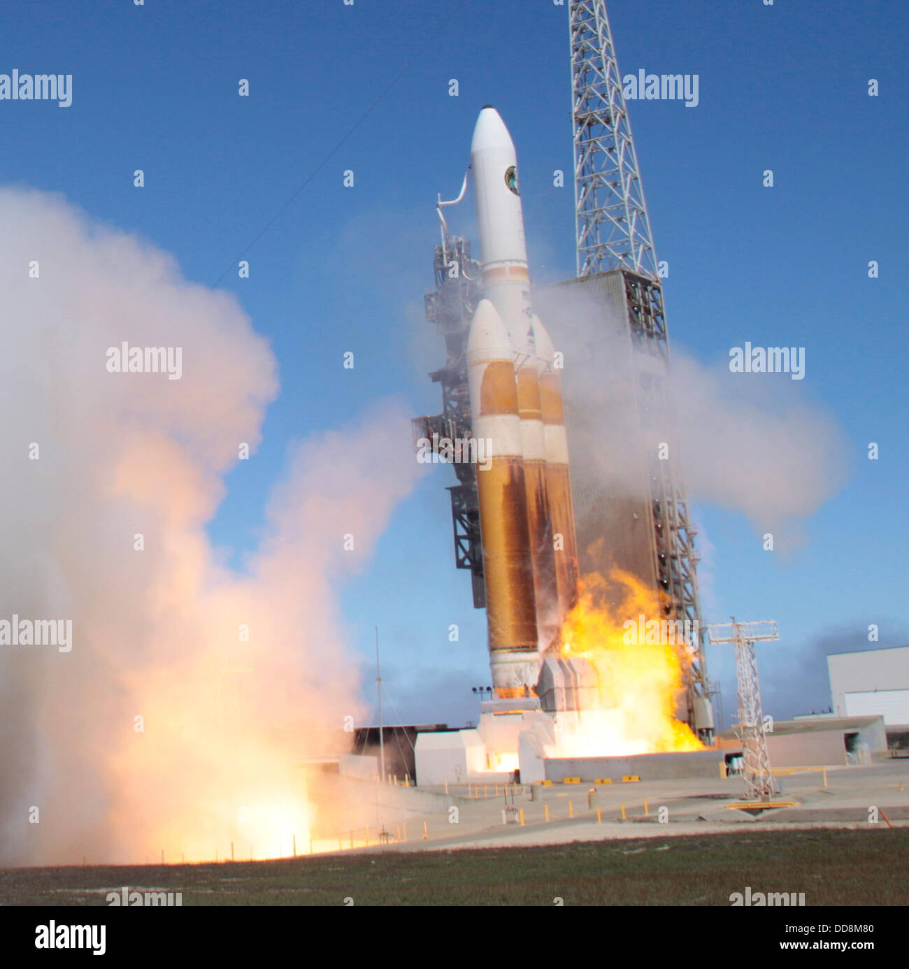Vandenberg AFB, CA. Aug 28.2013. USA.An unmanned Delta 4 Heavy rocket, the largest booster in in ...