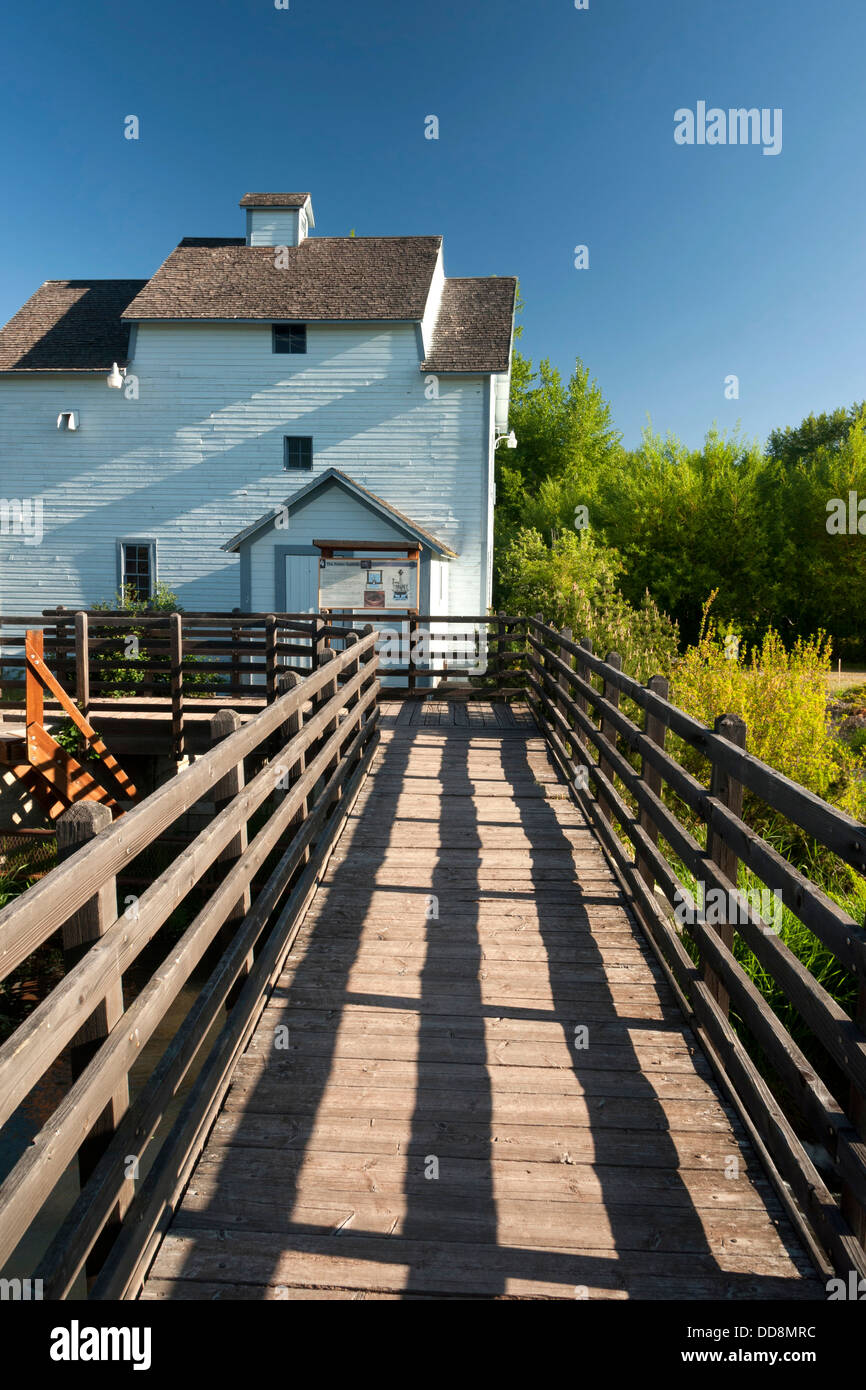 USA, Washington, Thorp. the Historic Thorp Mill dates back to the early ...