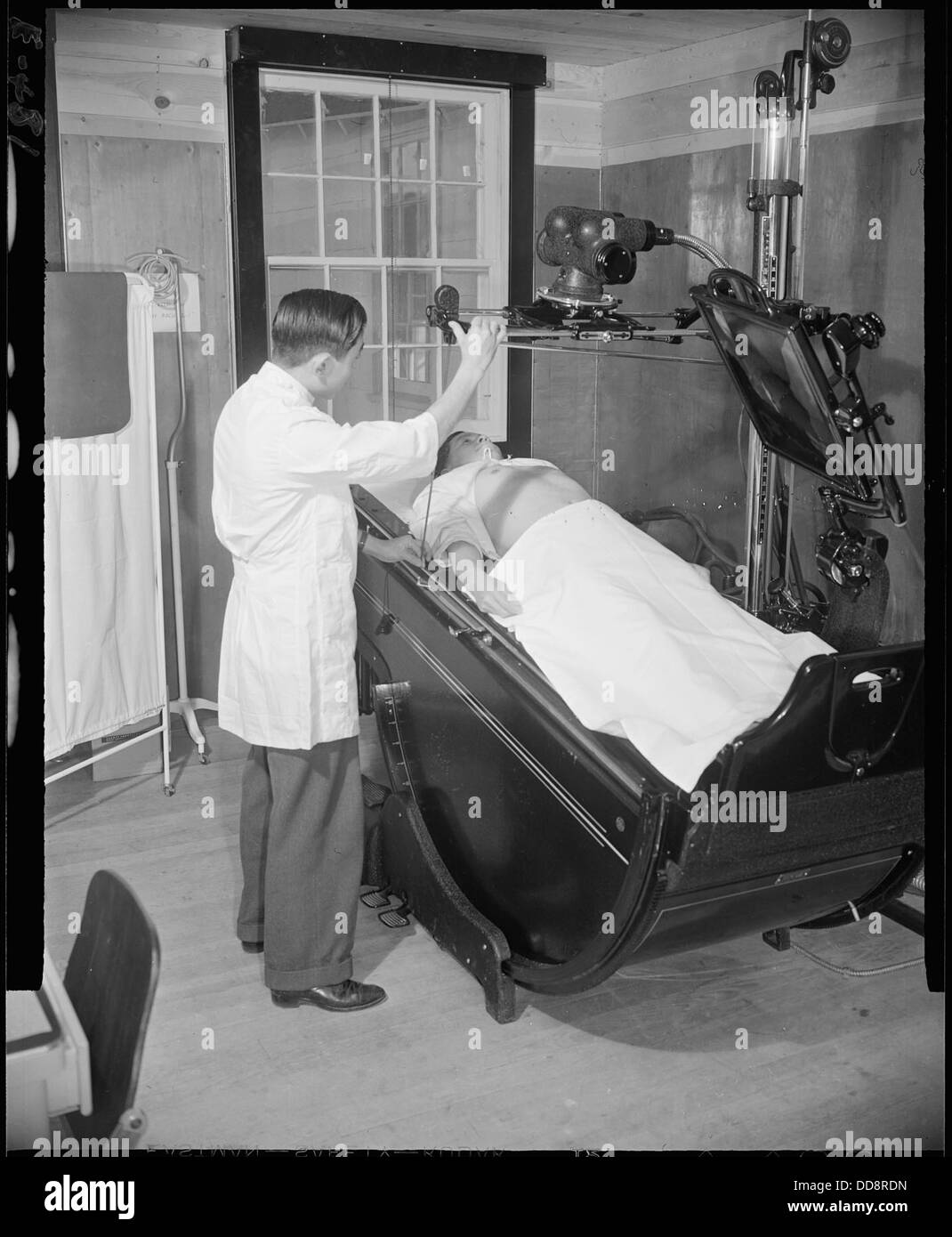 X ra Black and White Stock Photos & Images - Alamy