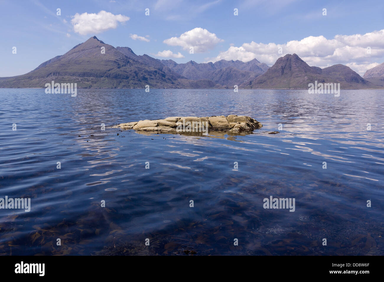 Loch Scavaig Skye High Resolution Stock Photography and Images - Alamy