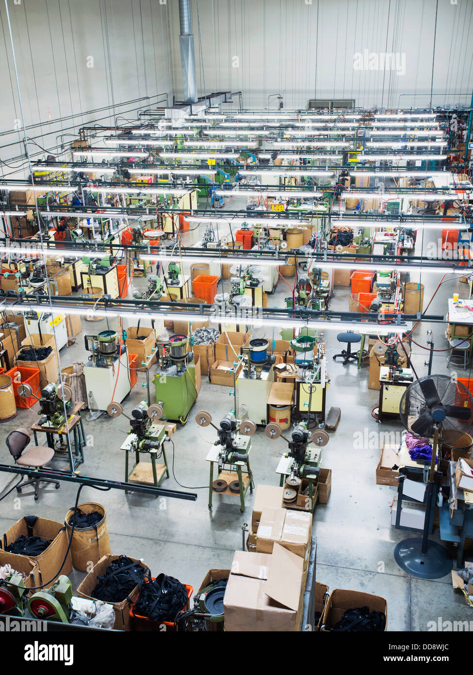 Factory overhead hi-res stock photography and images - Alamy