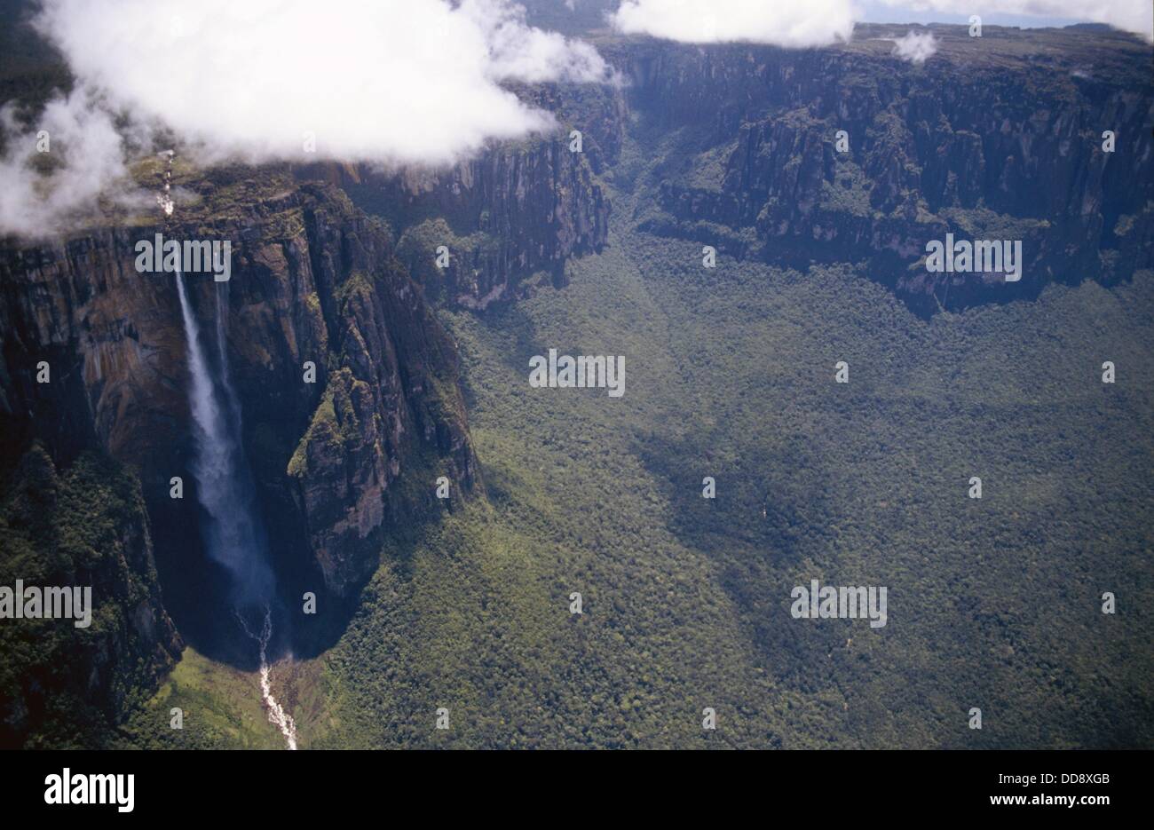 Auyantepui Tepui High Resolution Stock Photography and Images - Alamy