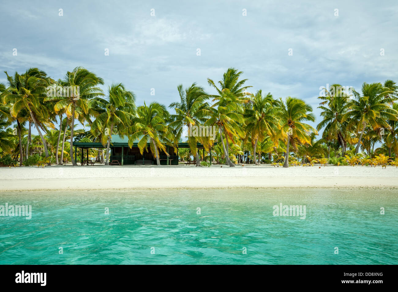 One foot island hi-res stock photography and images - Alamy
