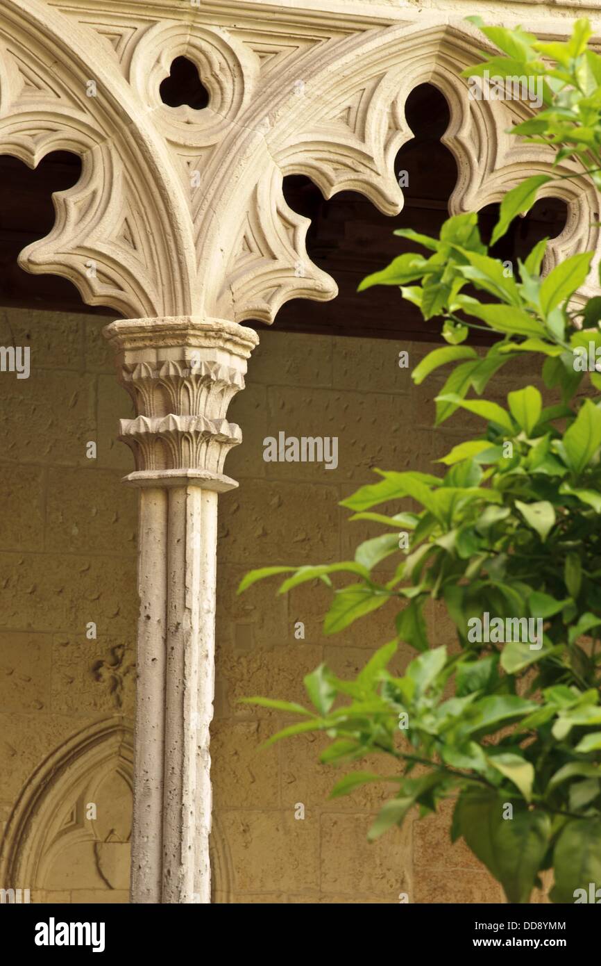 Fourteenth Century Architecture High Resolution Stock Photography and Images - Alamy