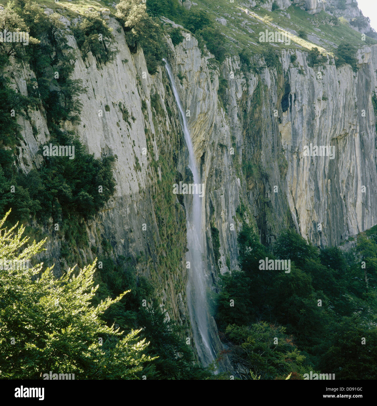 Ason river sources cantabria hi-res stock photography and images - Alamy