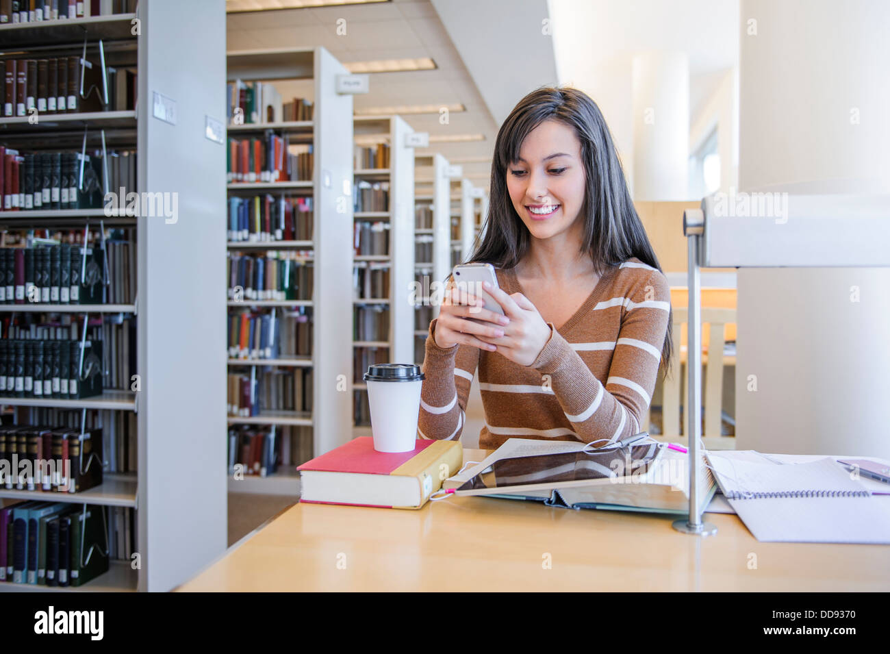 Library cell hi-res stock photography and images - Alamy