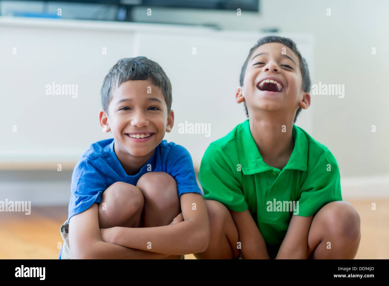 Hispanic boys smiling Stock Photo - Alamy
