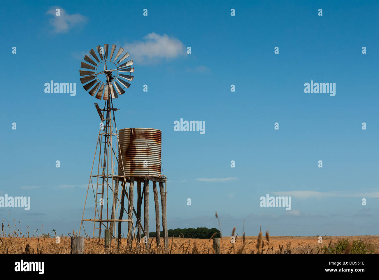 Rusting windmill hi-res stock photography and images - Alamy
