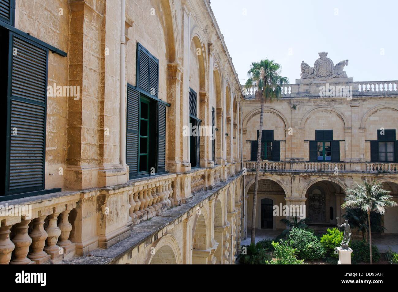 Grand master palace valletta courtyard hi-res stock photography and ...