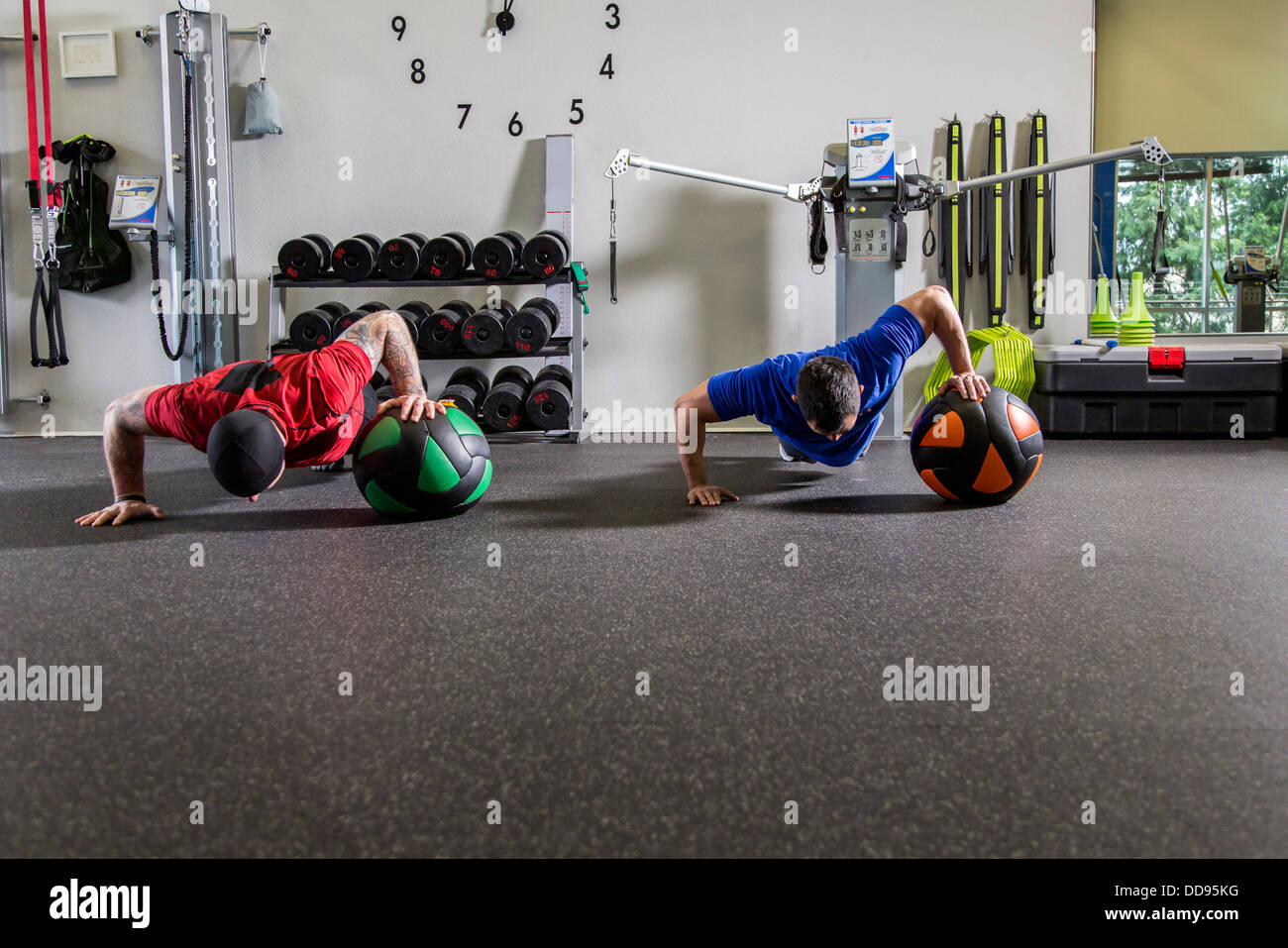 Men working out in gym Stock Photo - Alamy