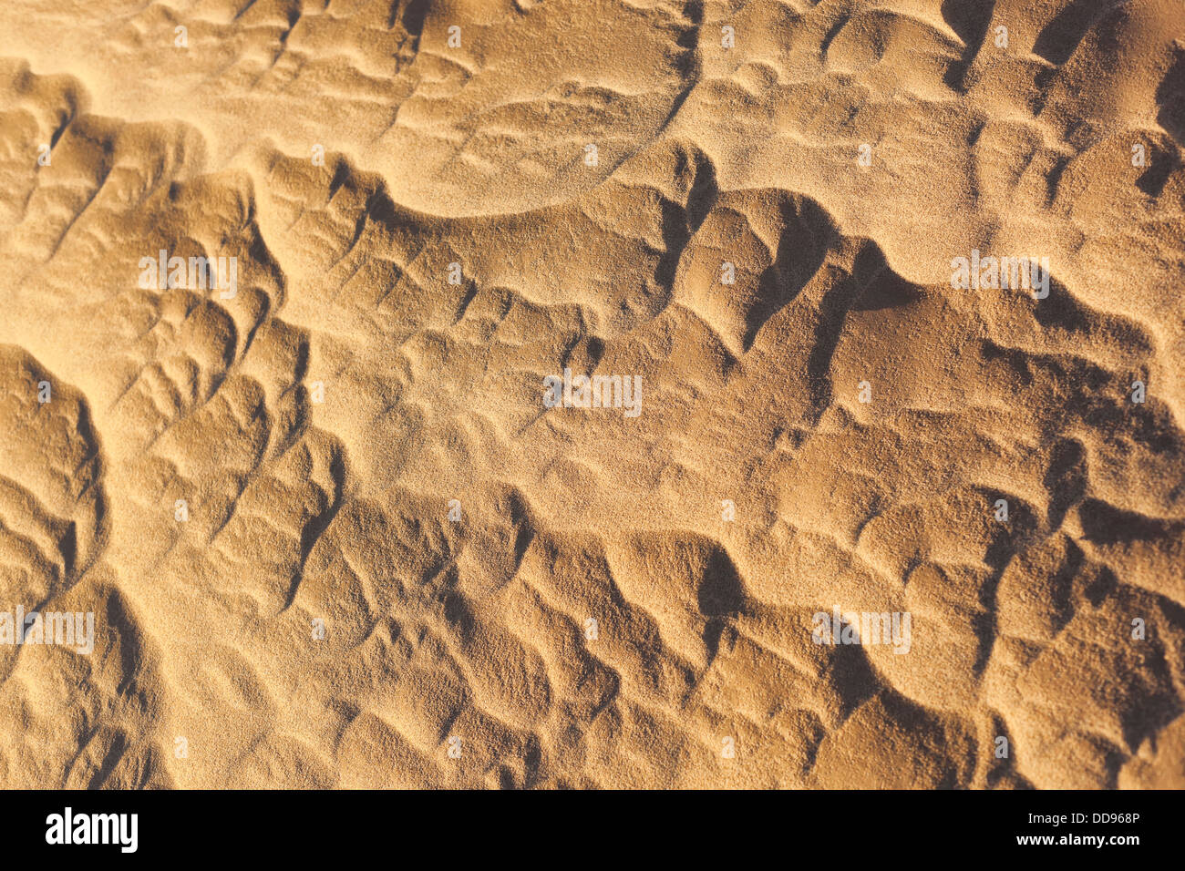 Sand pattern in the desert Stock Photo - Alamy