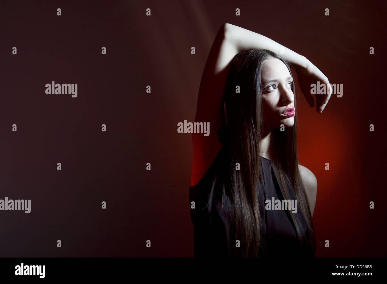 People modelling arms hi-res stock photography and images - Alamy