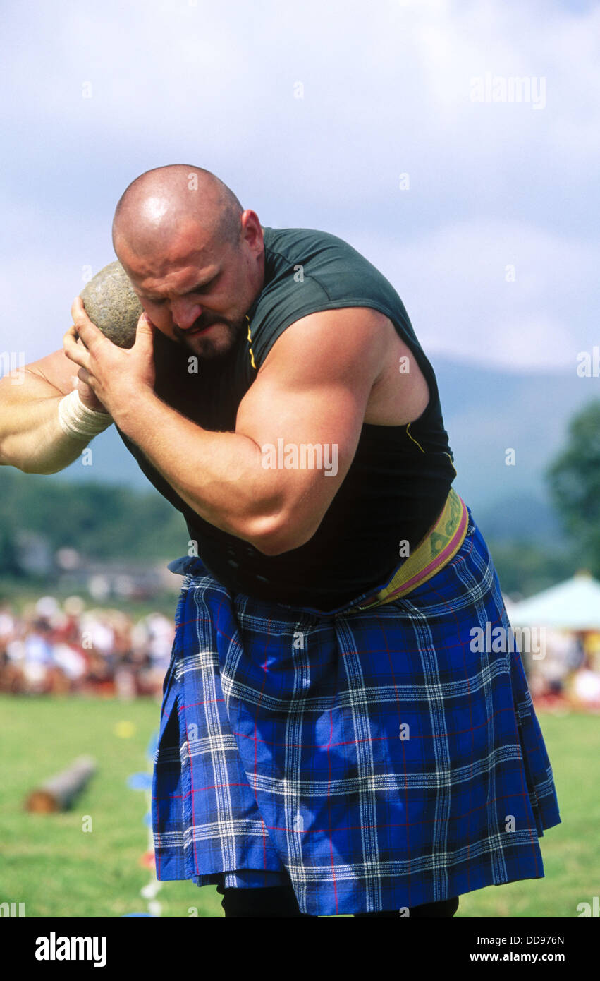 Throwing the weight Highland Games. Callander. Scotland, UK Stock Photo ...