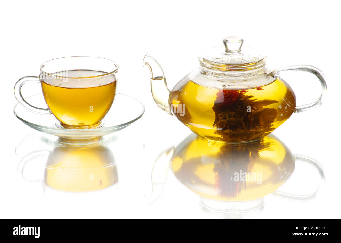Tea pouring into cup Cut Out Stock Images & Pictures - Alamy