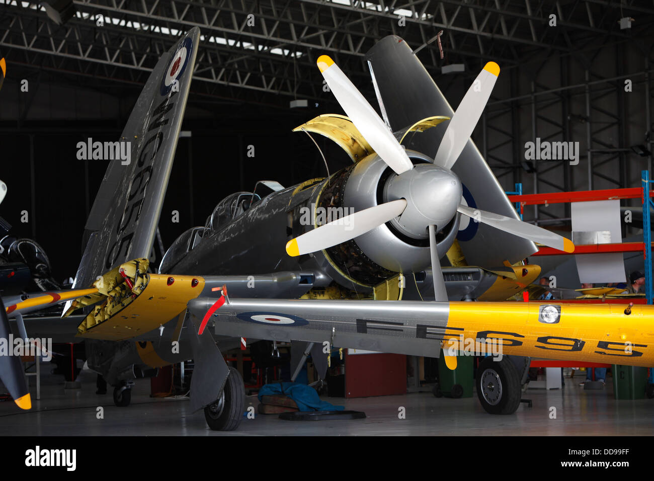 Ww2 aircraft hangar hi-res stock photography and images - Alamy