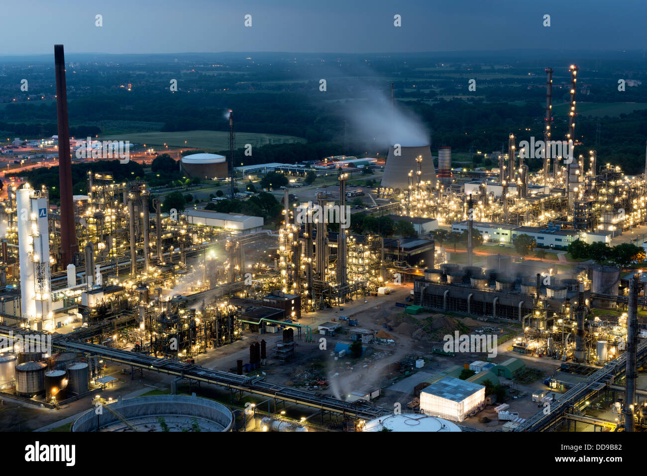 Oil refinery Gelsenkirchen, Germany Stock Photo - Alamy