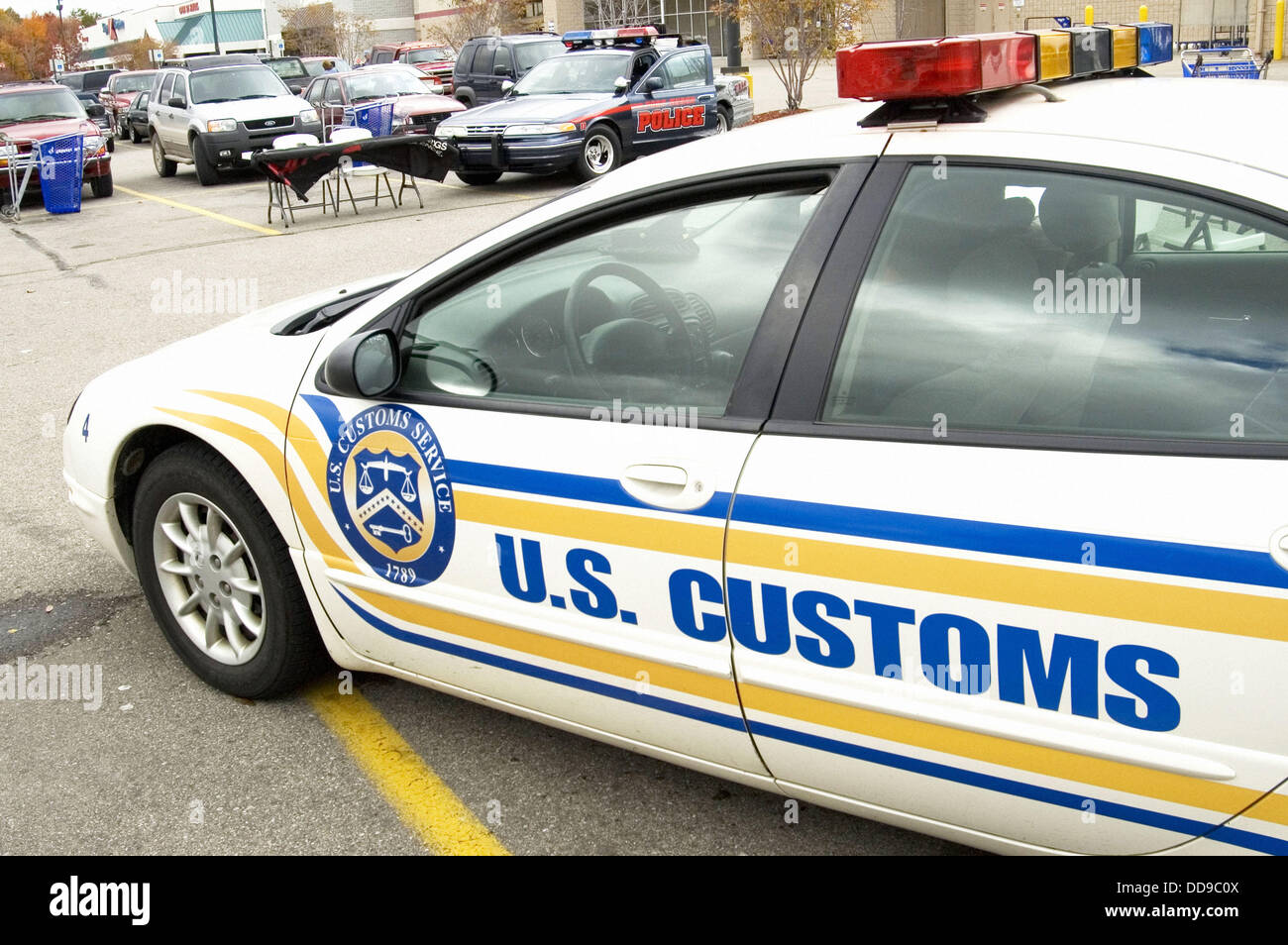Guards at the border hi-res stock photography and images - Alamy