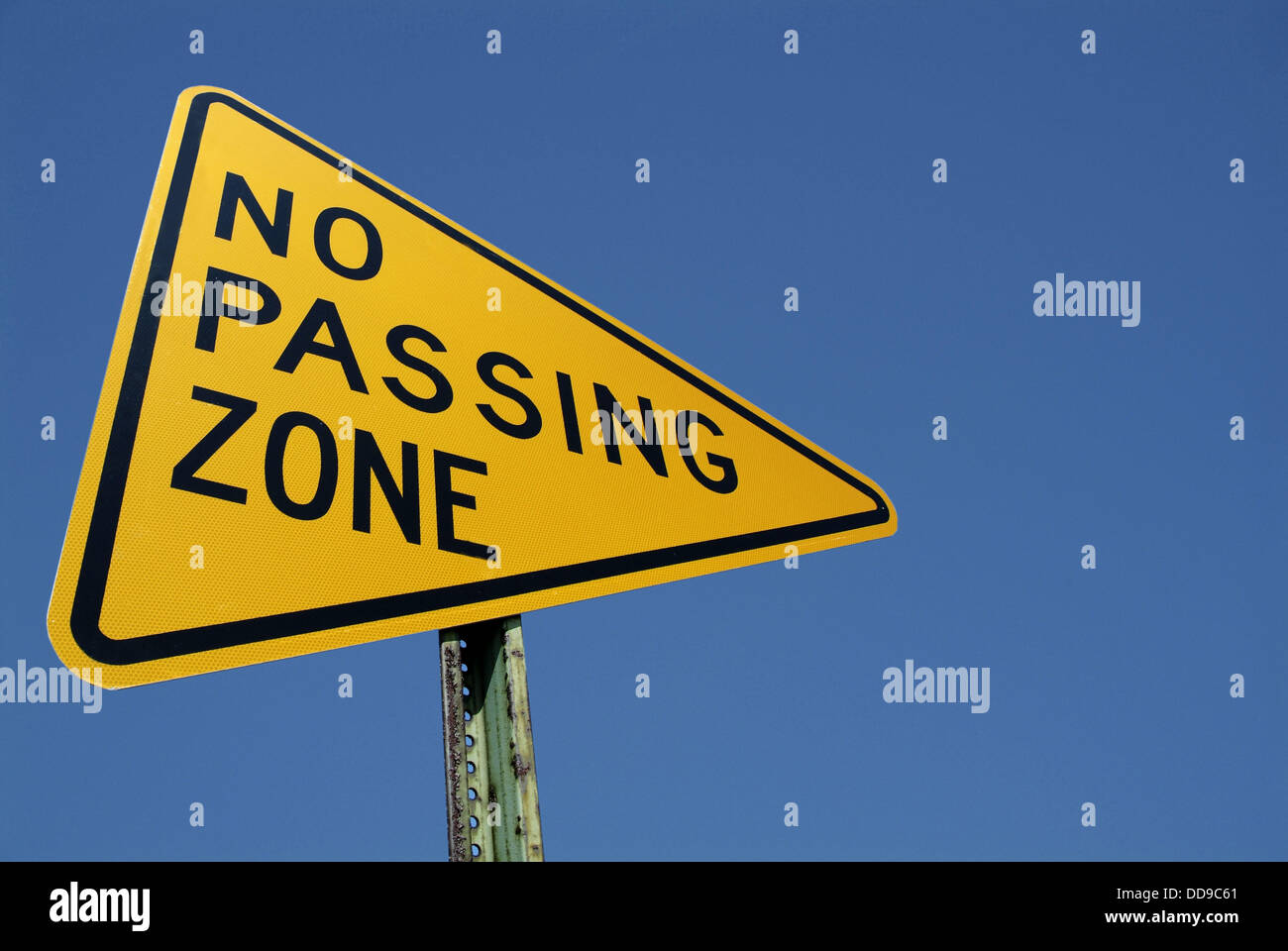 No passing zone hi-res stock photography and images - Alamy