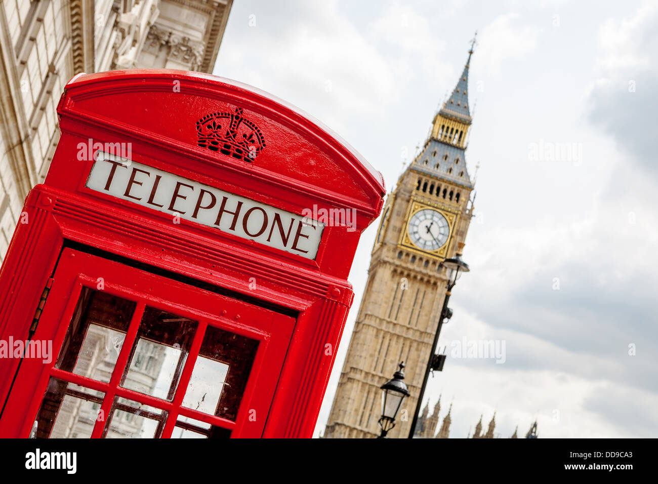 Telephone box london parliament hi-res stock photography and images - Alamy