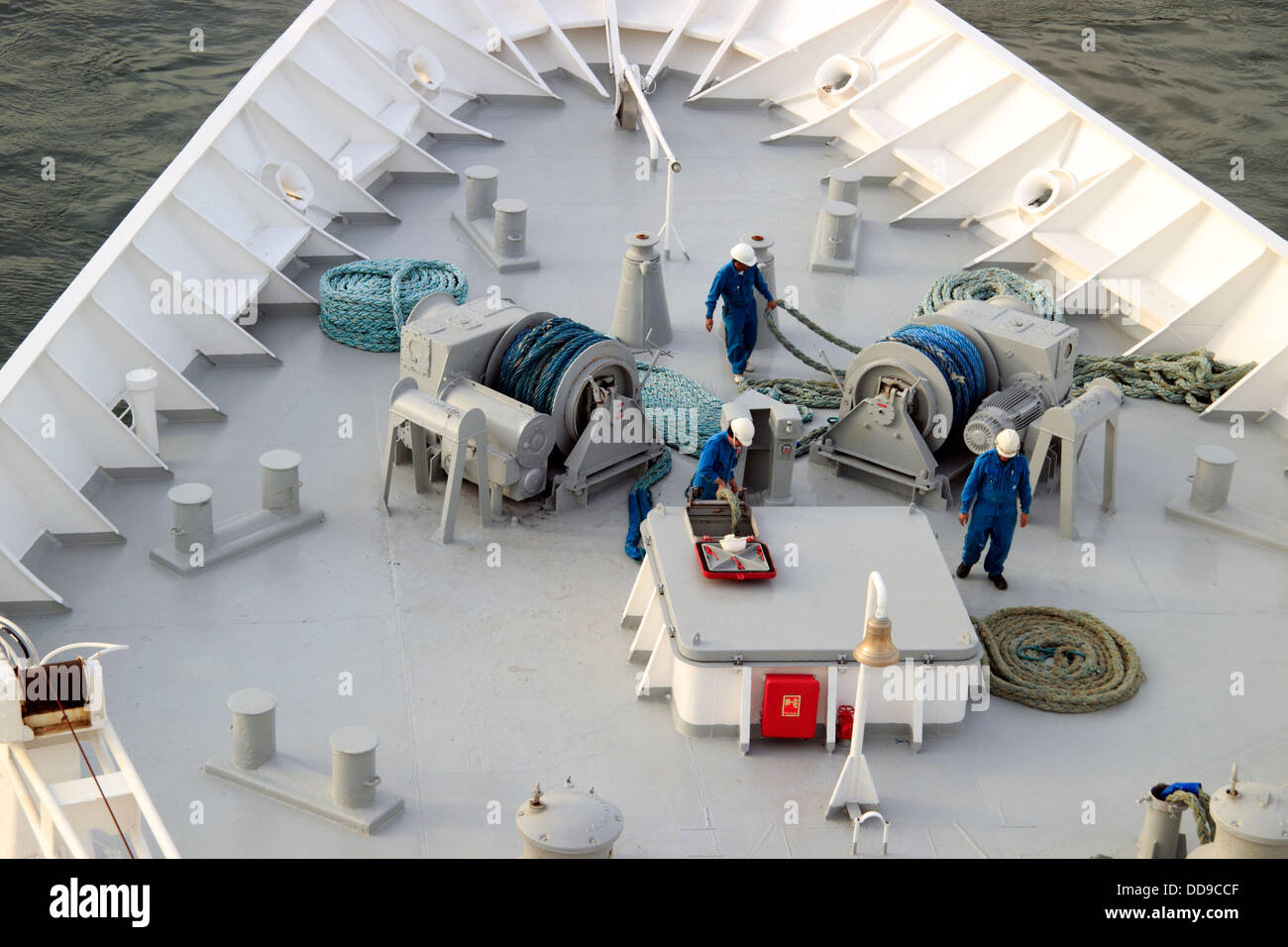 Deckhands hi-res stock photography and images - Alamy