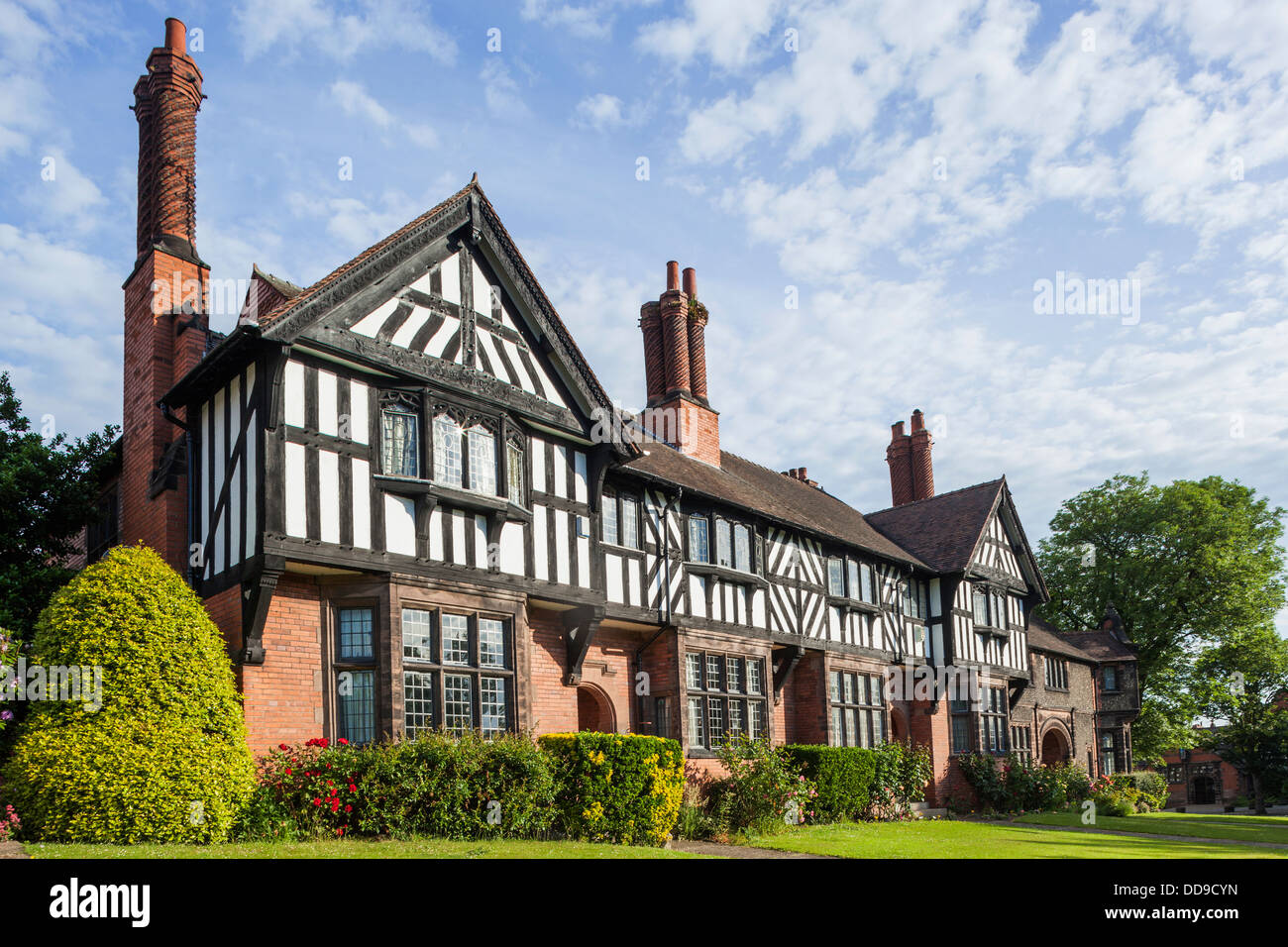 Port sunlight housing hi-res stock photography and images - Alamy