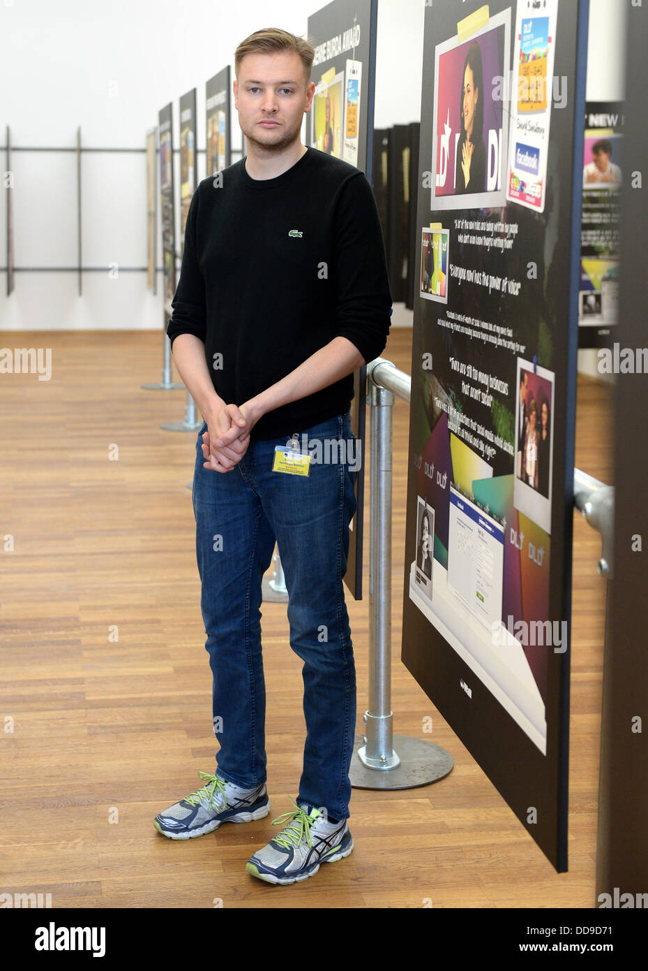 Simon denny hi-res stock photography and images - Alamy