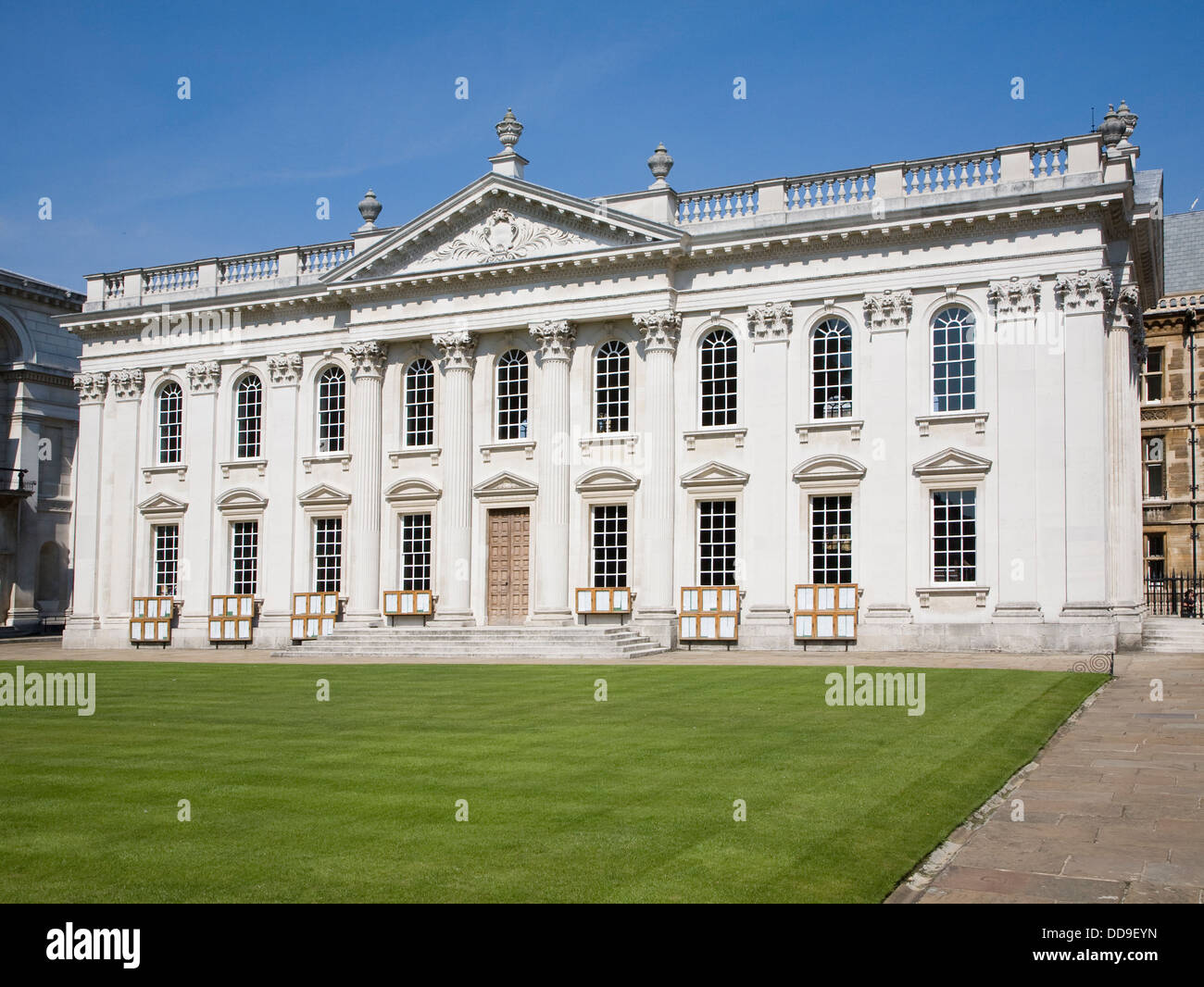 Senate house university of cambridge hi-res stock photography and ...