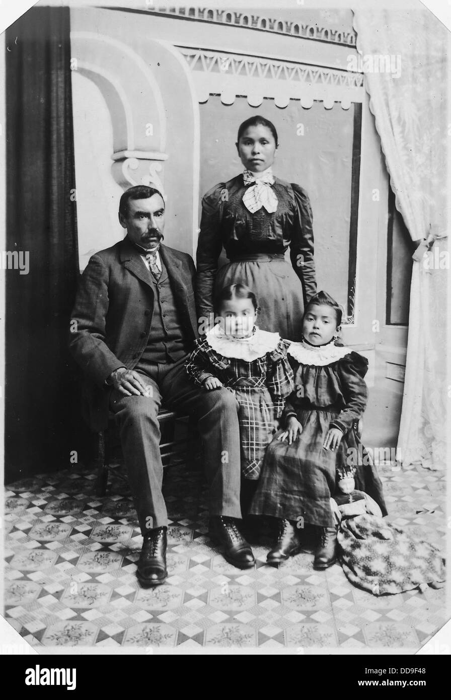 Families indigenous Black and White Stock Photos & Images - Alamy