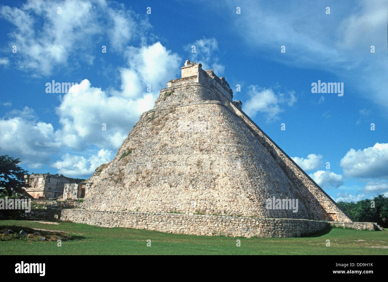 Pyramid of the Wiseman. Uxmal (Yucatán). Mexico Stock Photo - Alamy