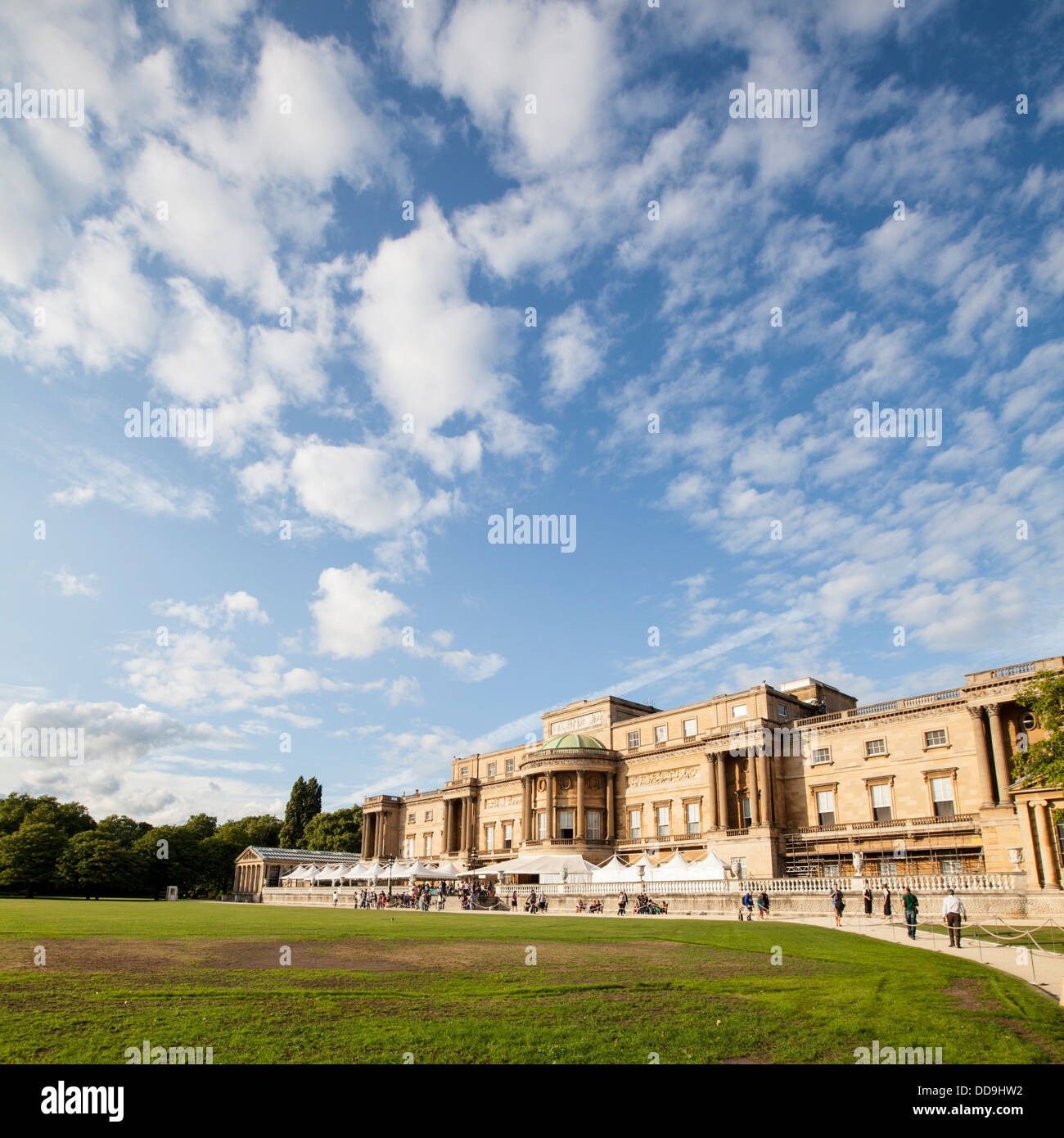 The rear terrace of Buckingham Palace, London, England Stock Photo - Alamy