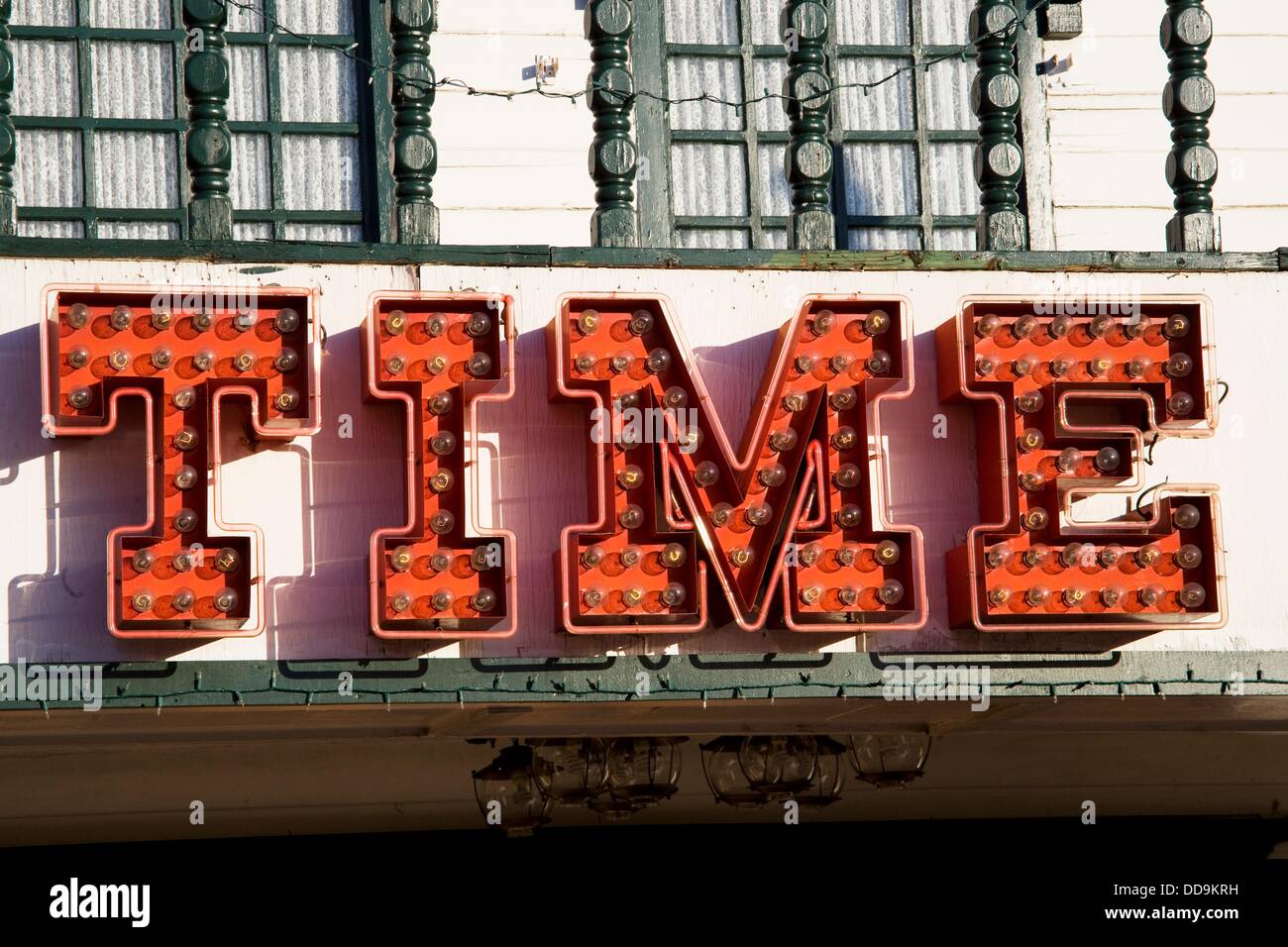Time signage hi-res stock photography and images - Alamy