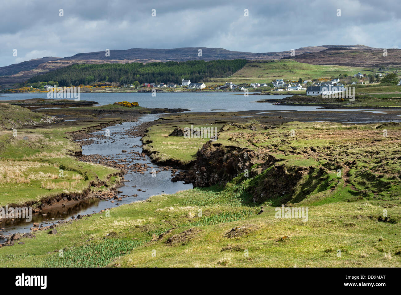 United Kingdom, Scotland, View of Dunvegan Town Stock Photo - Alamy