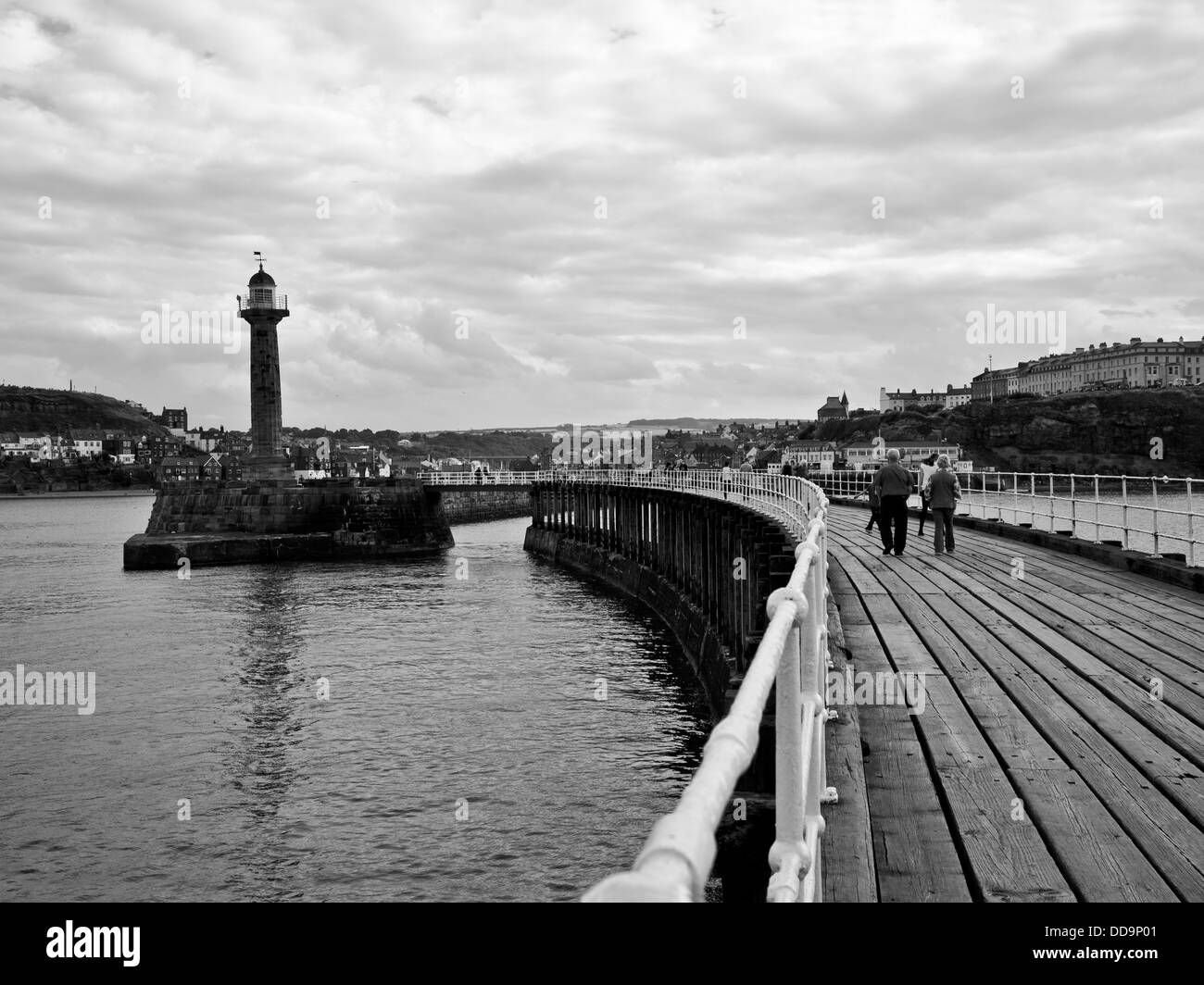 Image of whitby pier hi-res stock photography and images - Alamy
