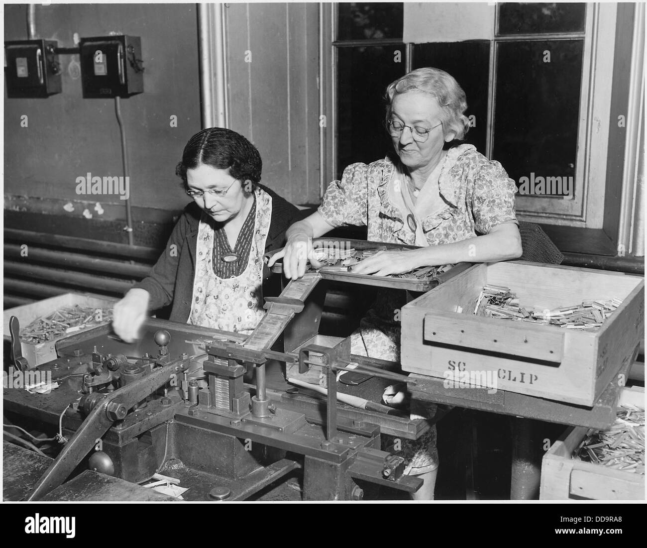 Vintage assembly line hi-res stock photography and images - Alamy