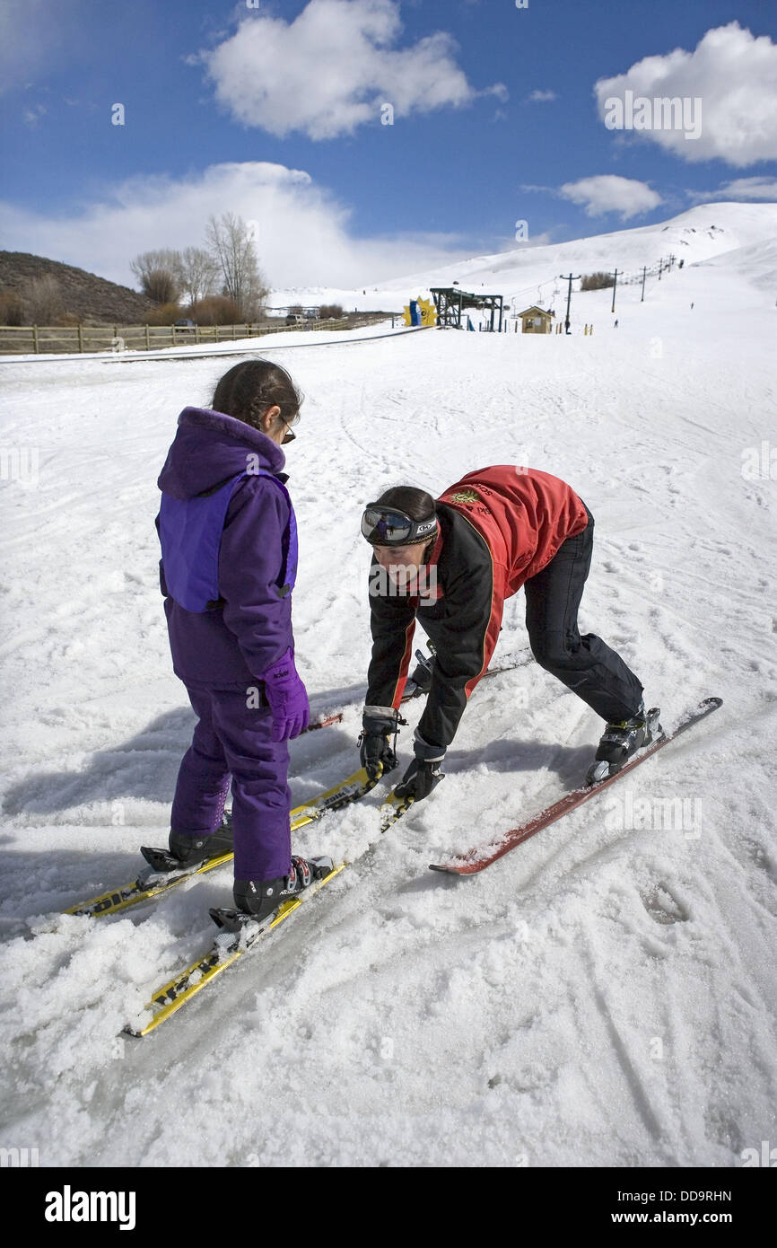 Ski teacher pair hi-res stock photography and images - Alamy