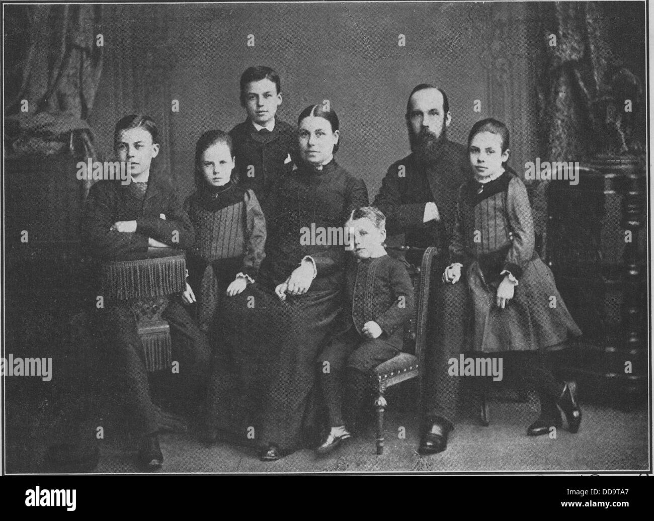 Photograph of Rev. W. H. Collison and Family - - 297308 Stock Photo - Alamy