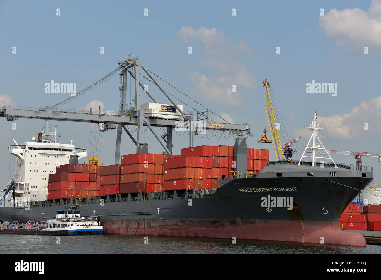 A container ship at the port of Antwerp Stock Photo - Alamy