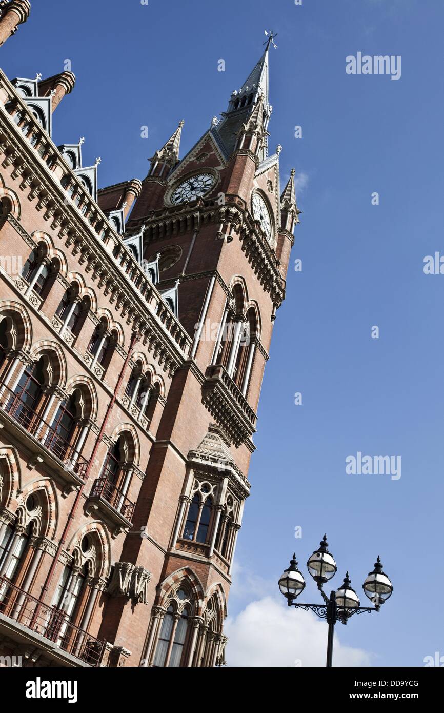 King cross london hi-res stock photography and images - Alamy