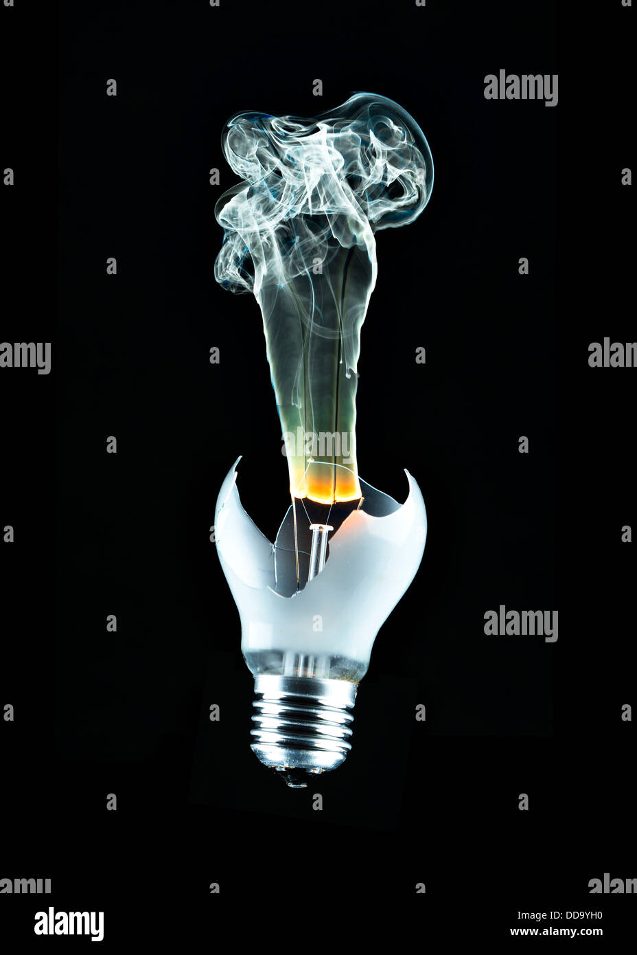 Glowing yellow light bulb idea Cut Out Stock Images & Pictures - Alamy