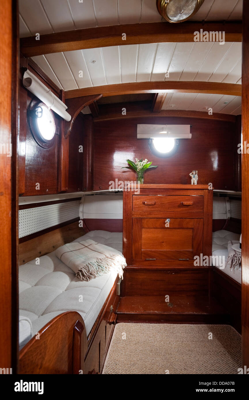 Cabin interior - berths and portholes Stock Photo - Alamy