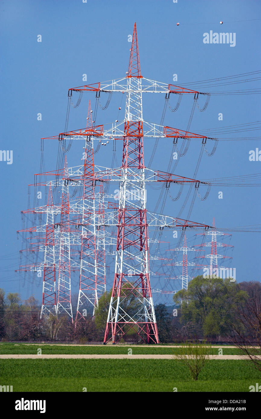 Pylons hessen hi-res stock photography and images - Alamy