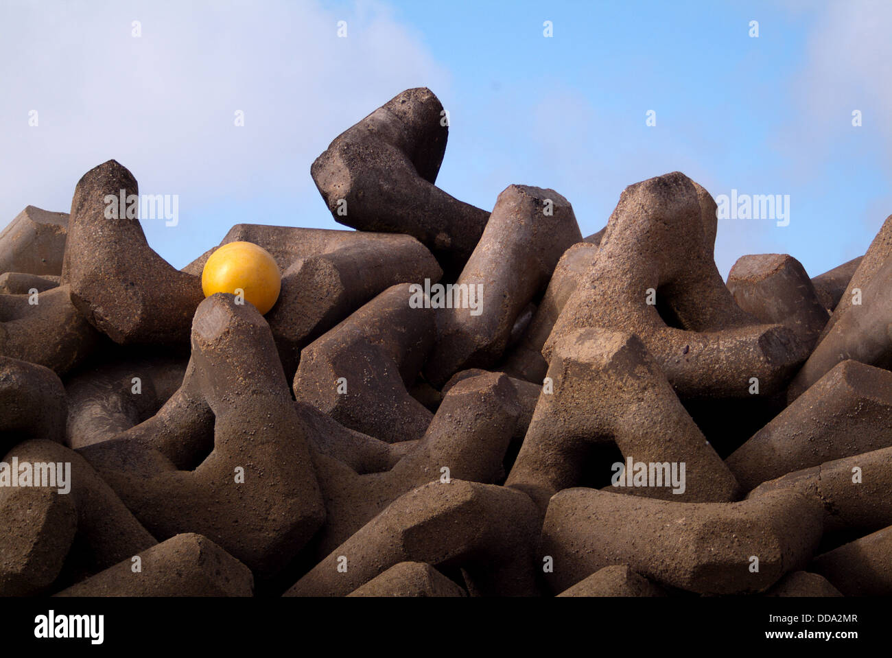 Sea defences hi-res stock photography and images - Alamy