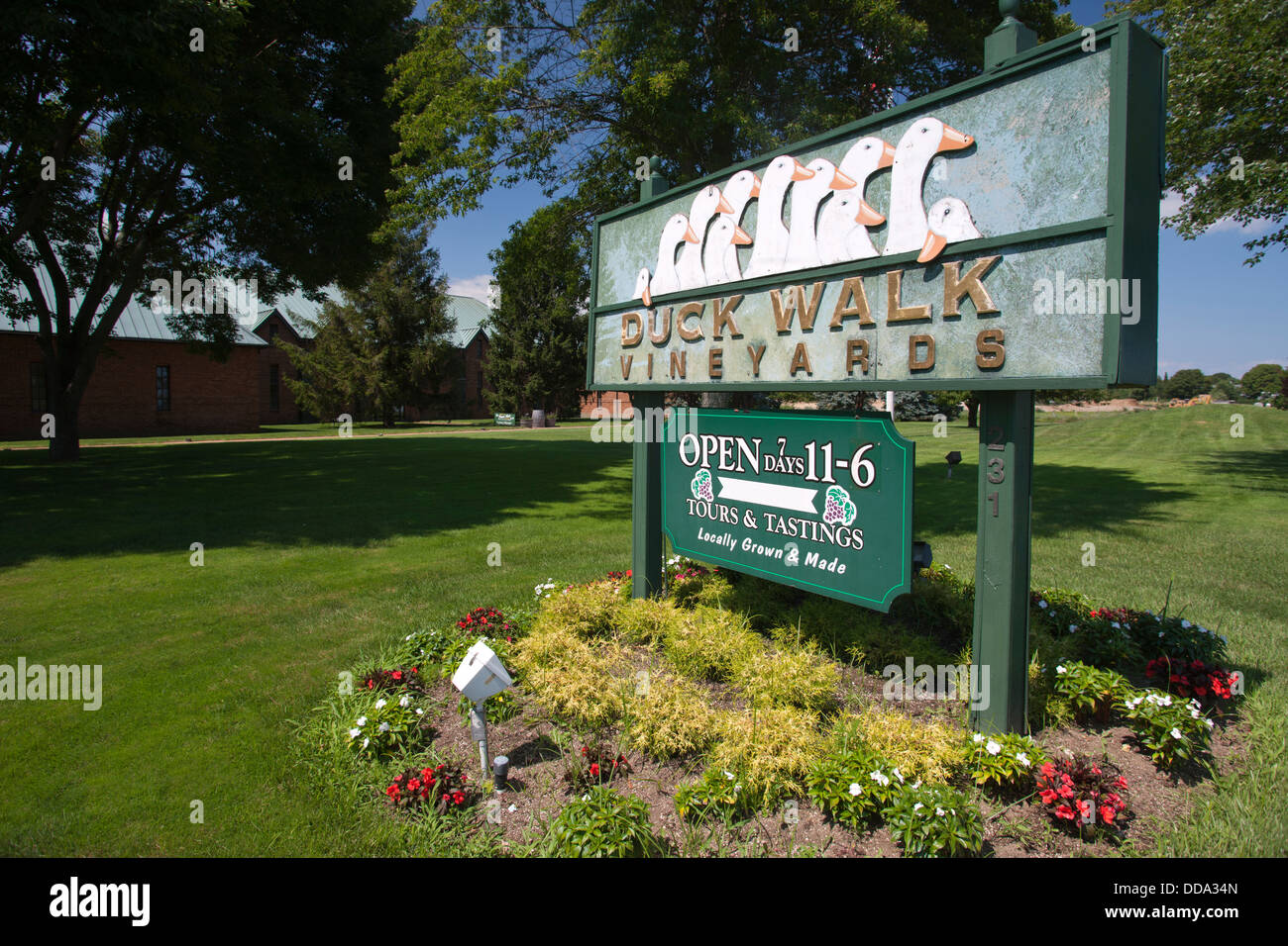 Walk highway hi-res stock photography and images - Alamy